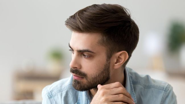 Eksplorasi Gaya Rambut Pria, Tren 2025 yang Harus Kamu Coba - FATIVA.id