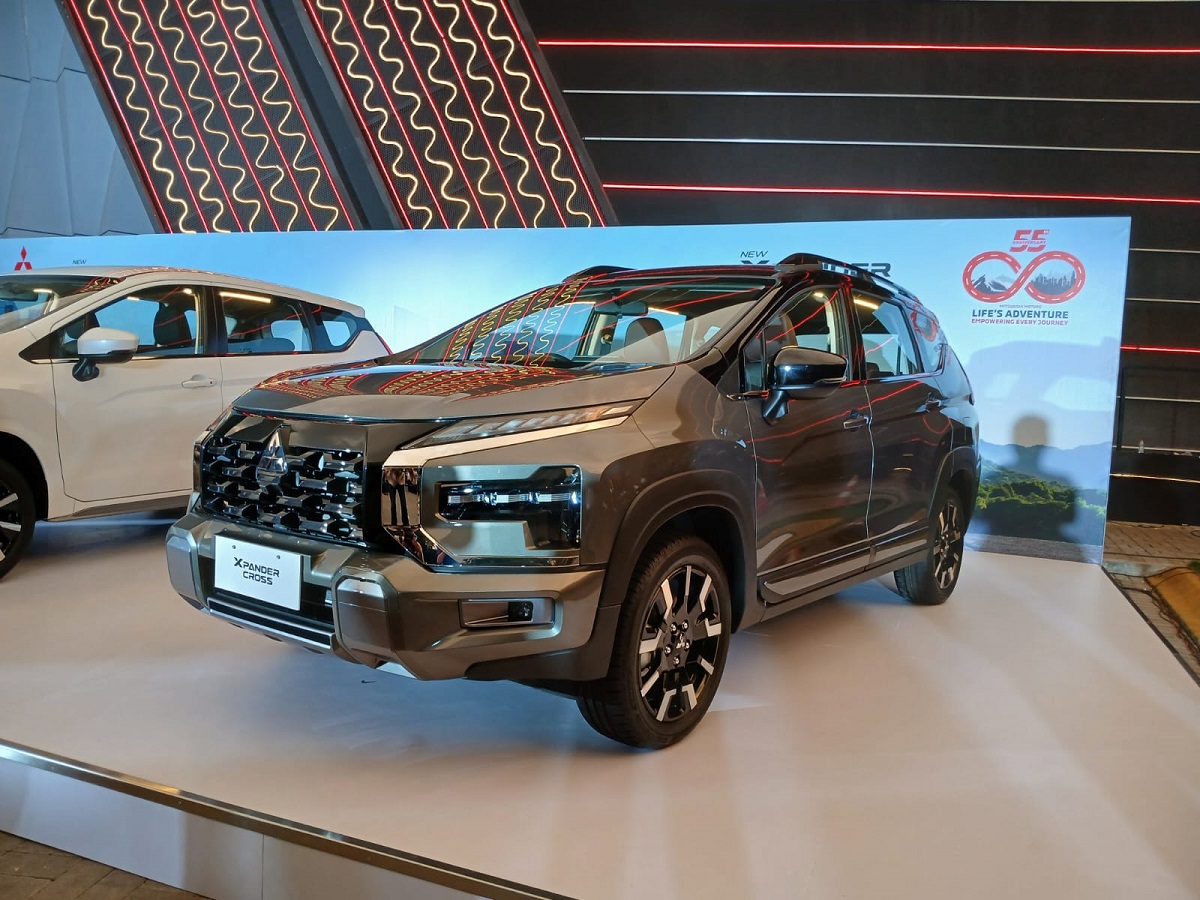Xpander Cross Facelift Resmi Meluncur, Ini Deretan Fitur Barunya ...